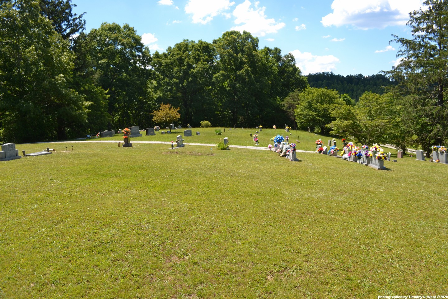 Scott Co, TN - Scott Memorial Gardens at Oneida