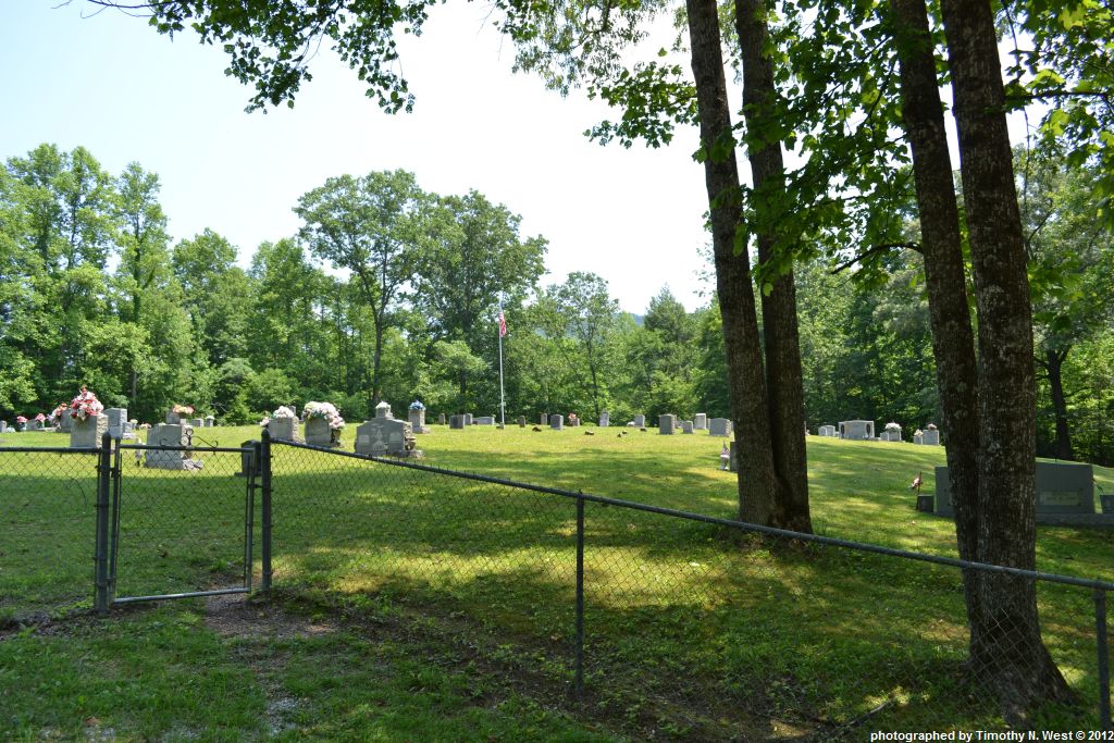 Scott Co, TN - Smoky Creek Cemetery at Smoky Creek